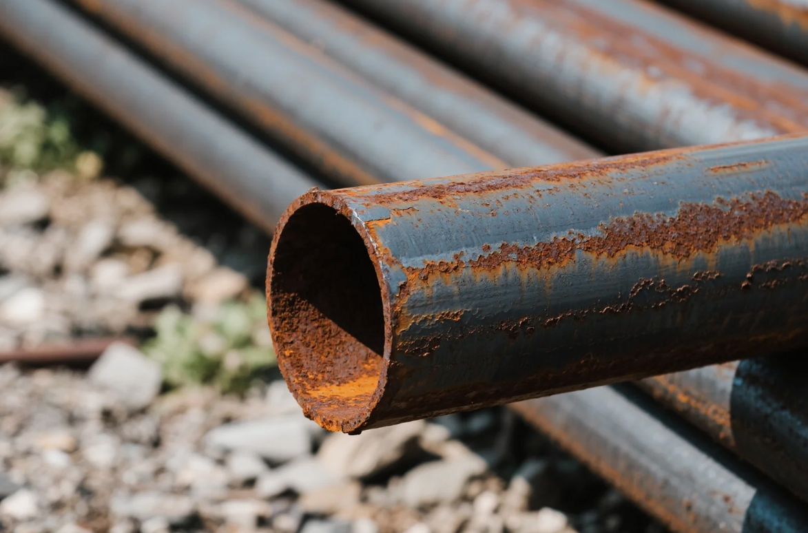 Does Black Steel Pipe Rust? What You Need to Know Before Using It ...